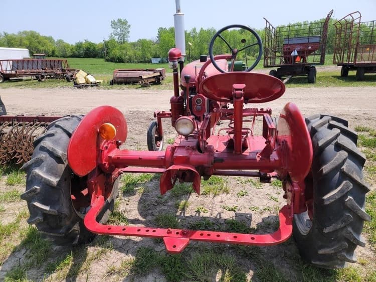 Farmall B Tractors Less than 40 HP for Sale | Tractor Zoom