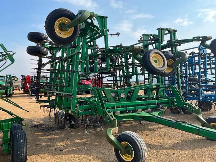 John Deere 2210 Tillage Field Cultivators for Sale | Tractor Zoom