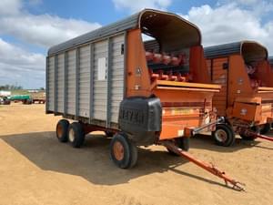 SOLD - INV# 21466 Meyer TSS 500 16' Forage Box on Meyer 1200 Tandem ...