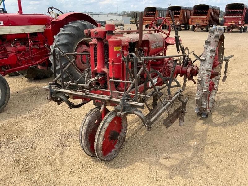 1937 Farmall F-12 Tractors Less than 40 HP for Sale | Tractor Zoom