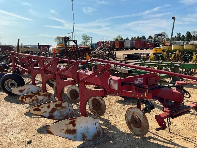 Case IH 720 Tillage Plows for Sale | Tractor Zoom