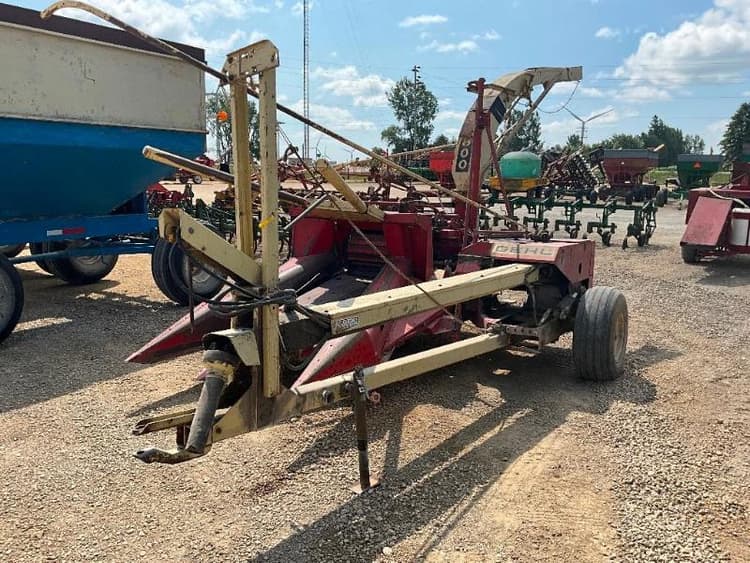 SOLD - Gehl 800 Harvesting Forage Harvesters - Pull Type | Tractor Zoom