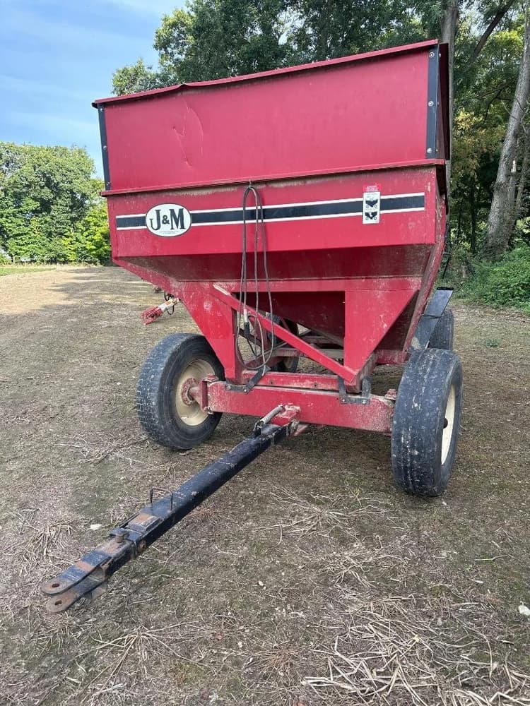 J&M 385-SD Harvesting Gravity Wagons for Sale | Tractor Zoom