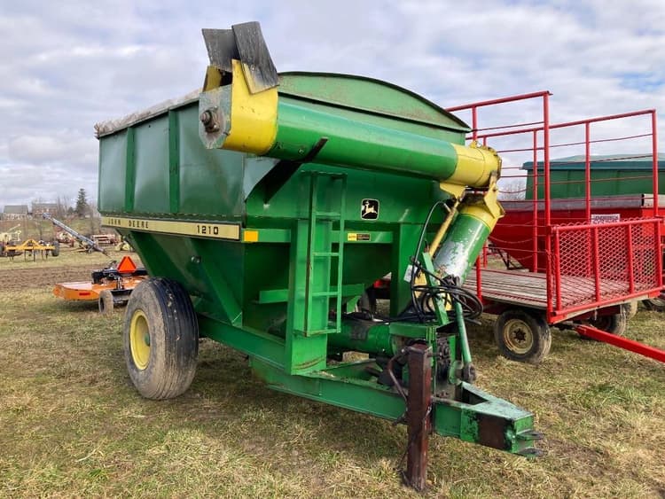 John Deere 1210 Harvesting Grain Carts for Sale | Tractor Zoom