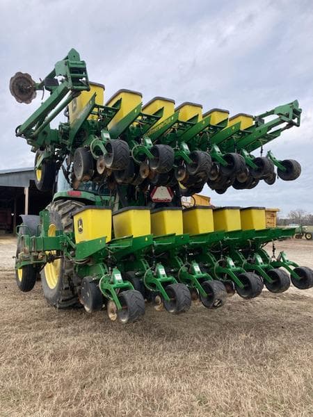 John Deere 1720 Planting Planters for Sale | Tractor Zoom