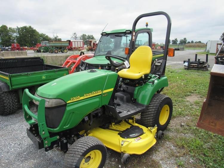 SOLD - John Deere 2305 Tractors Less than 40 HP | Tractor Zoom