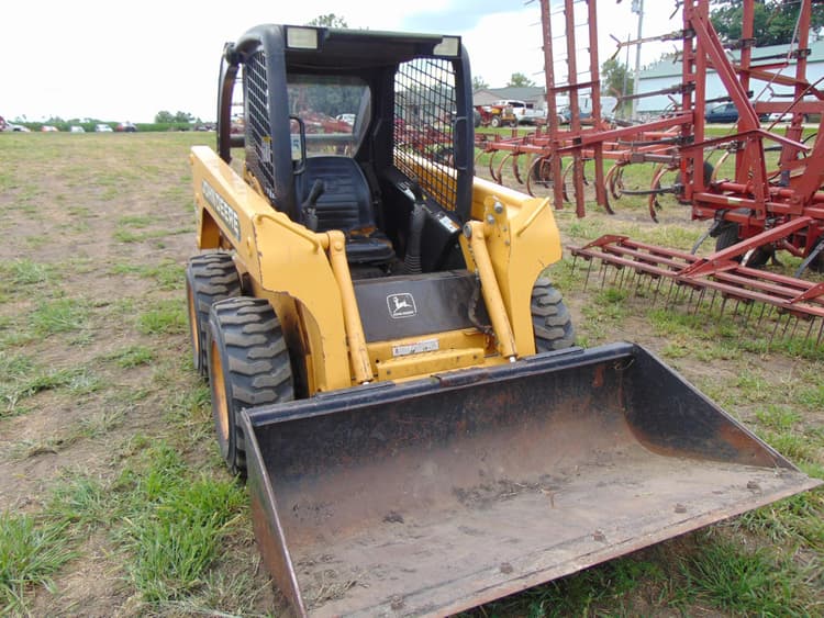 John Deere 240 Construction Skid Steers for Sale | Tractor Zoom