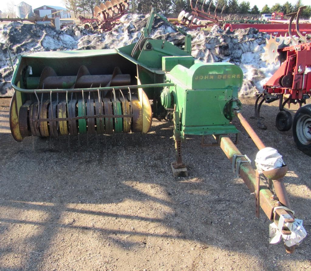 John Deere 24T Hay and Forage Balers - Square for Sale | Tractor Zoom
