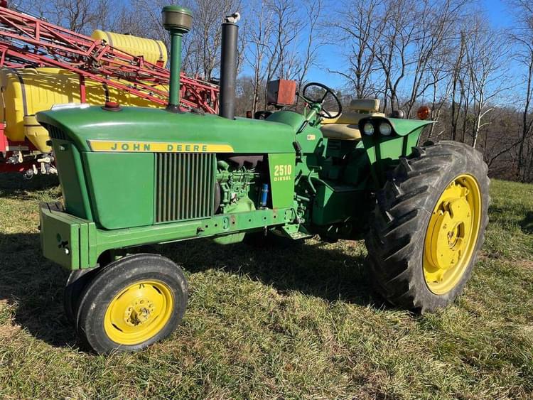 SOLD - John Deere 2510 Tractors 40 to 99 HP | Tractor Zoom