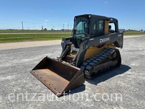 SOLD - John Deere 333D Lot No. 1952 Construction with 2,401 Hrs ...