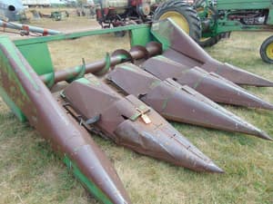 SOLD - JD 4 ROW 30" CORN HEAD Harvesting with 4 Rows | Tractor Zoom