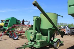 SOLD - JD 400 Grinder Mixer #60690 Hay and Forage | Tractor Zoom
