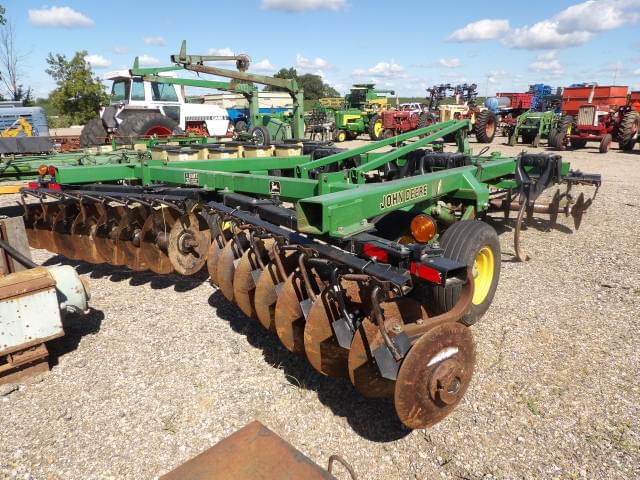 John Deere 510 Lot No. 8800 Tillage For Sale with 5 Shanks | Tractor Zoom