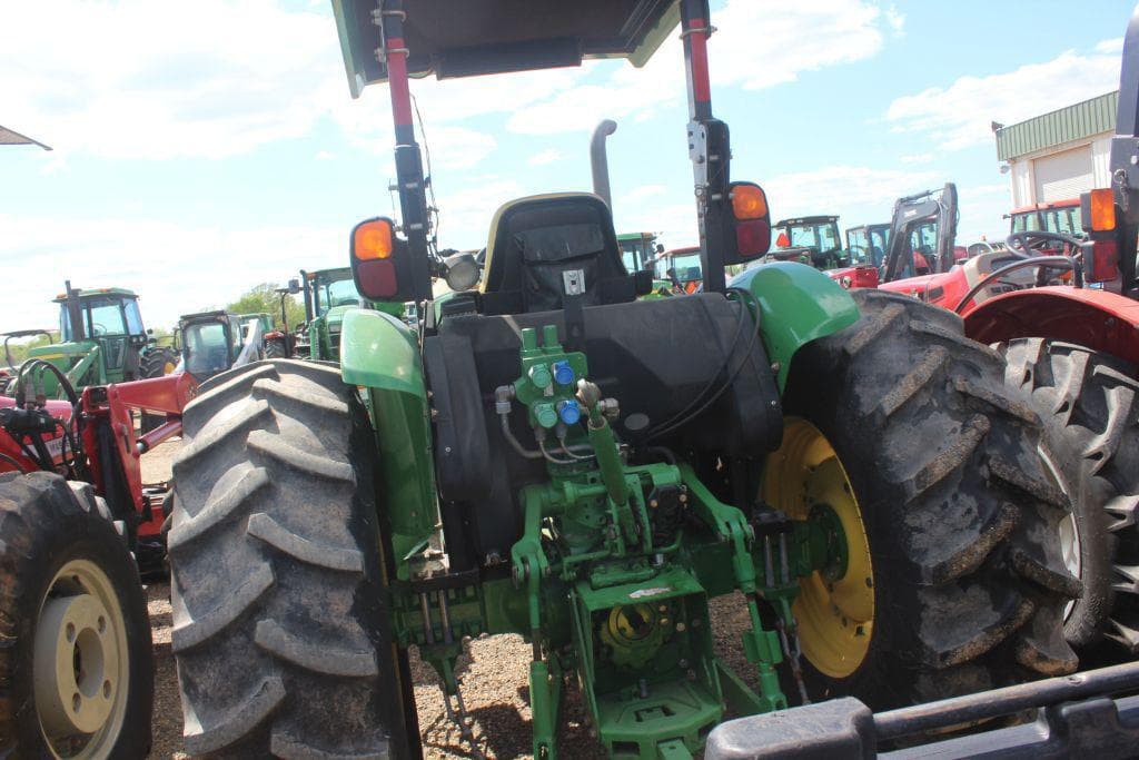 John Deere 5100E Tractors 100 to 174 HP for Sale | Tractor Zoom
