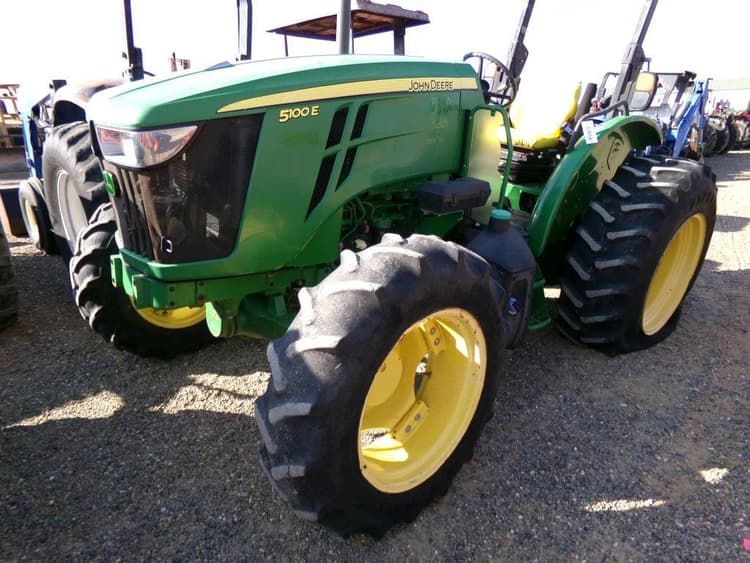 John Deere 5100E Tractors 100 to 174 HP for Sale | Tractor Zoom