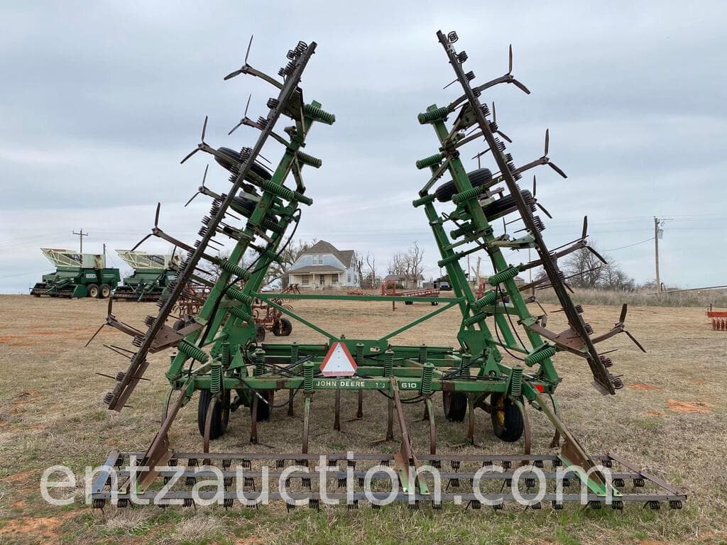 John Deere 610 Tillage Chisel Plows for Sale | Tractor Zoom