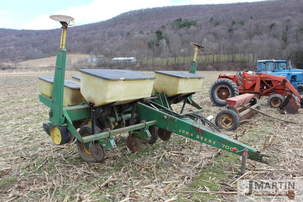 John Deere 7000 Planting Planters for Sale | Tractor Zoom