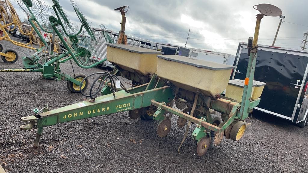 Tractor Zoom - John Deere 7000