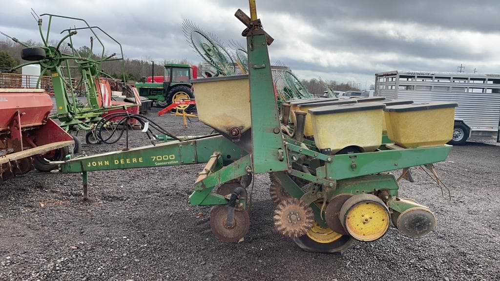 Tractor Zoom - John Deere 7000