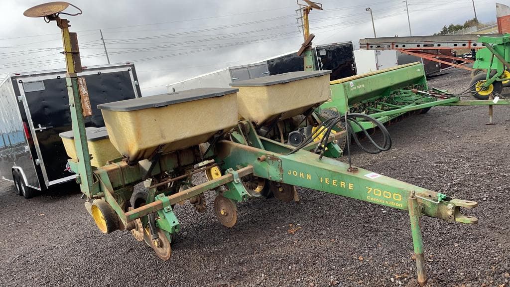 Tractor Zoom - John Deere 7000