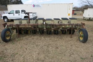 John Deere 7100 Lot No. 117 Planting For Sale with 8 Rows | Tractor Zoom