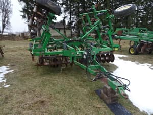 SOLD - John Deere 714 Lot No. 157 Tillage with --- Shanks | Tractor Zoom