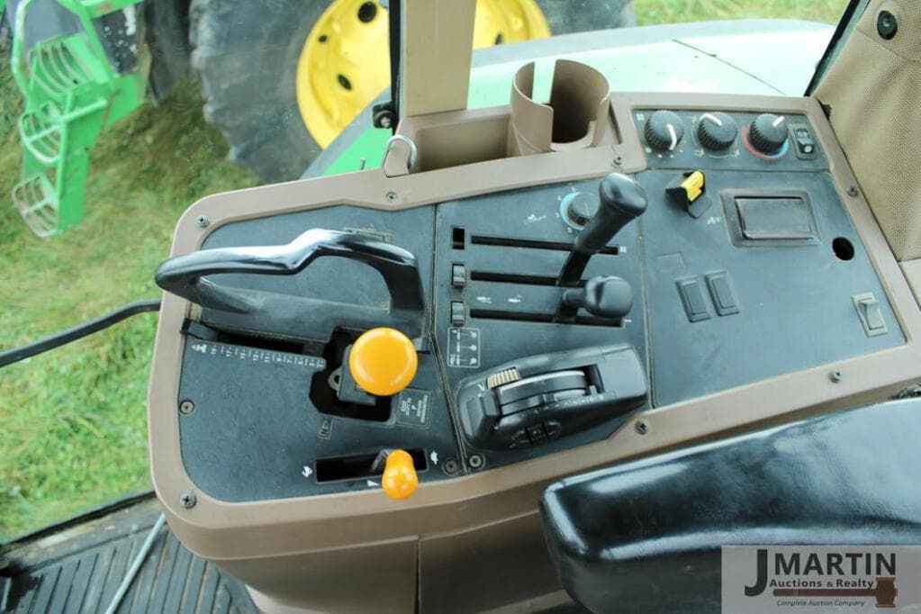 Tractor Zoom - John Deere 7810