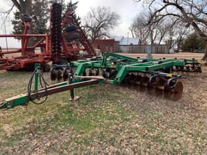 SOLD - JD Deere 510 Disk Ripper Tillage with 17 ft | Tractor Zoom