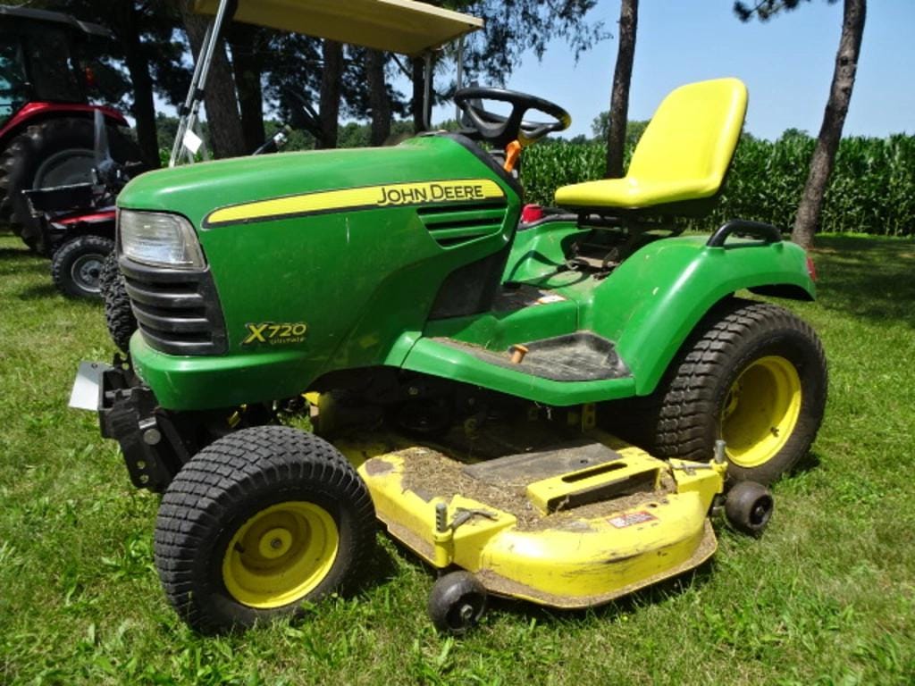 SOLD - John Deere X720 Lot No. 202 Other Equipment with 60 inches ...
