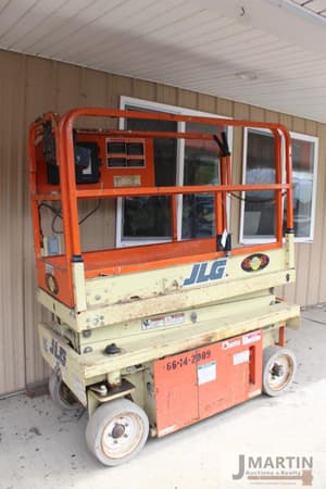 SOLD - JLG 1532 Lot No. 9253 Construction with --- Hrs | Tractor Zoom