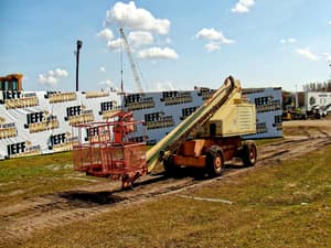 SOLD - JLG 60H Lot No. 250252 Construction with 845 Hrs | Tractor Zoom
