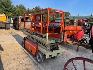 SOLD - JLG Commander Lot No. 208 Construction with --- Hrs | Tractor Zoom