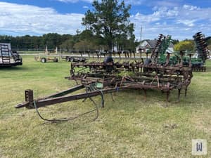 SOLD - John Deere 1010 Lot No. 401 Tillage with 28 ft | Tractor Zoom
