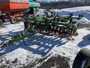 SOLD - John Deere 12' 714 Chisel Plow Tillage with 12 ft | Tractor Zoom