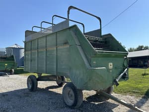 SOLD - John Deere 125 Lot No. 4005 Harvesting | Tractor Zoom