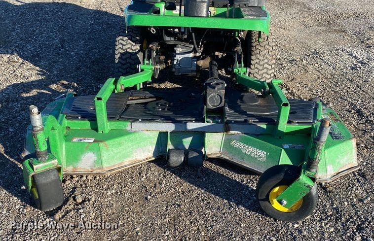 Tractor Zoom - John Deere 1445 Series II