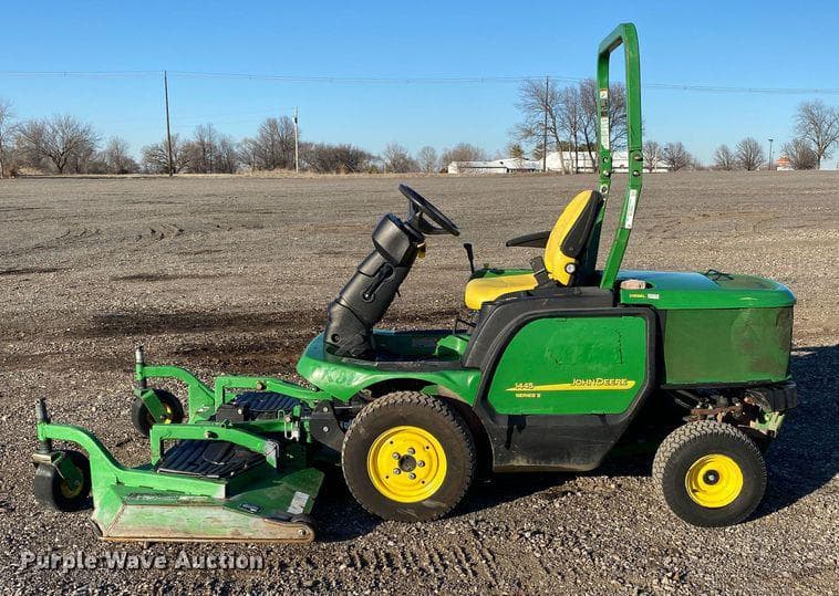 Tractor Zoom - John Deere 1445 Series II