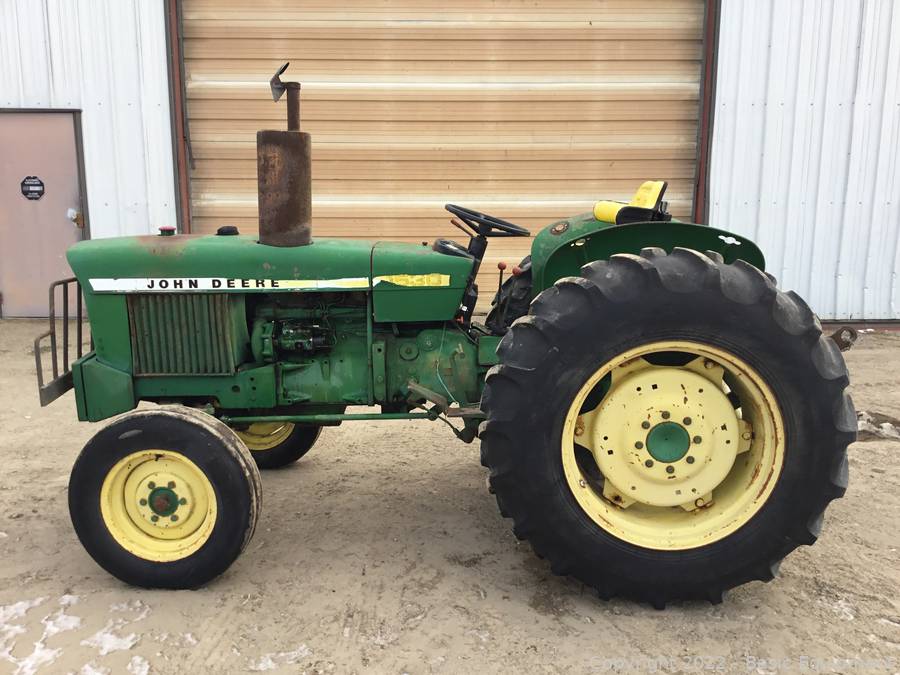 SOLD - John Deere 1530 Tractors with 50 HP | Tractor Zoom