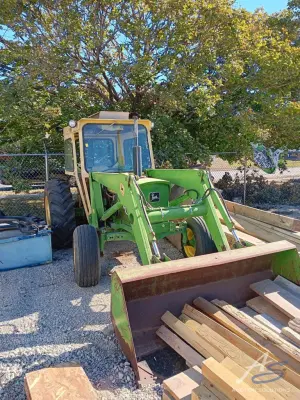 SOLD - John Deere 1530 Tractors with 1,399 Hrs | Tractor Zoom