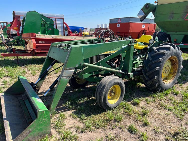 SOLD - John Deere 1530 Tractors 40 to 99 HP | Tractor Zoom