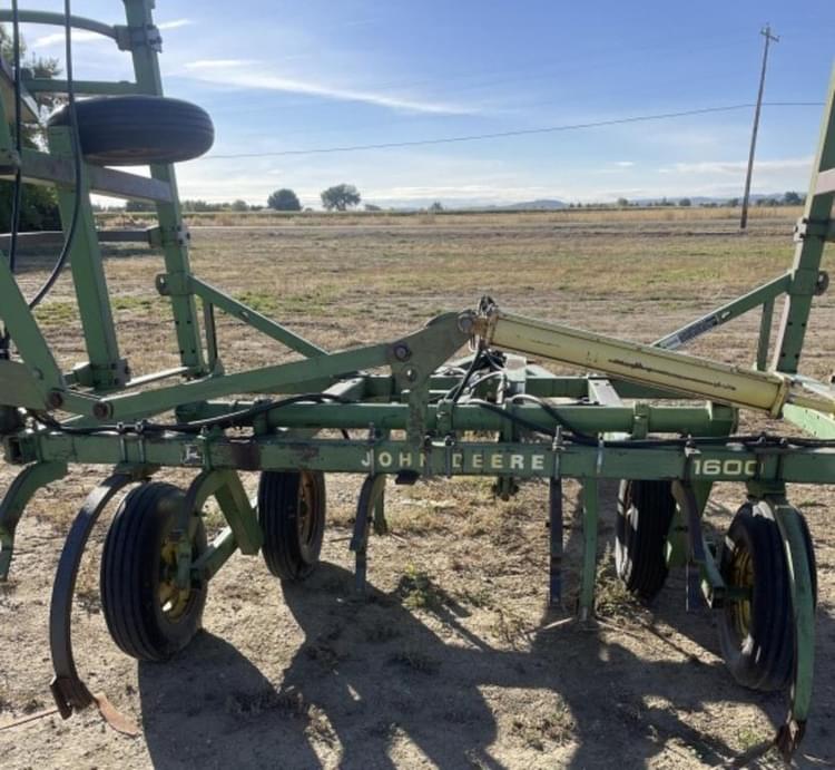 John Deere 1600 Tillage Plows for Sale | Tractor Zoom