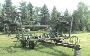 SOLD - John Deere 1610 Tillage with 28 ft | Tractor Zoom