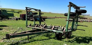 SOLD - John Deere 1610 chisel Tillage with 25 ft | Tractor Zoom