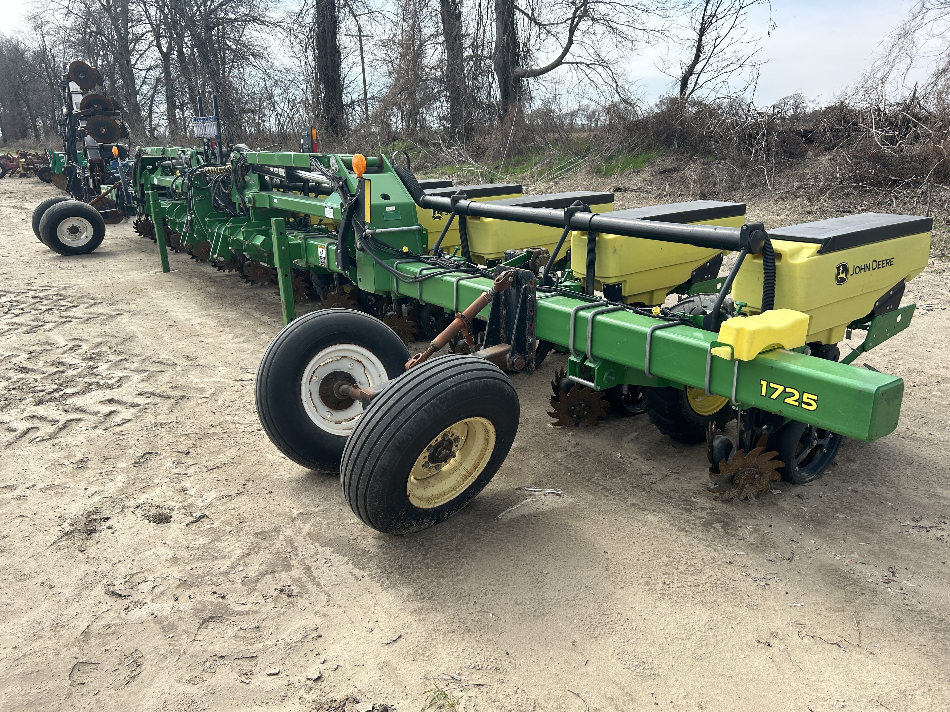 SOLD - John Deere 1725 Planting with 12 Rows | Tractor Zoom