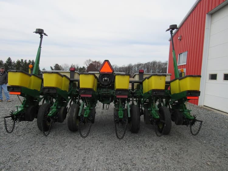 John Deere 1750 Planting Planters for Sale | Tractor Zoom