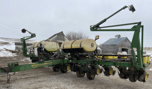 SOLD - John Deere 1760 Planting with 12 Rows | Tractor Zoom