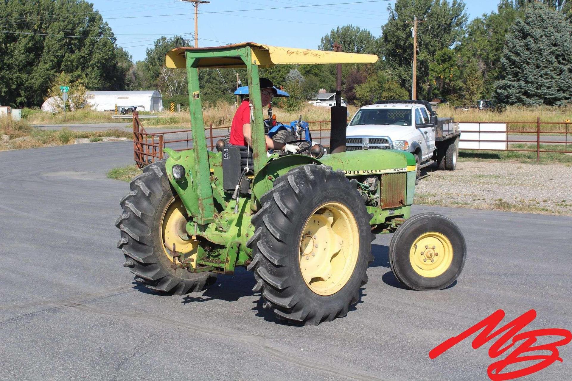 Tractor Zoom - John Deere 2040