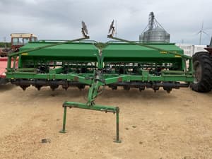 SOLD - John Deere 1560 Lot No. 64892 Planting with 15 ft | Tractor Zoom