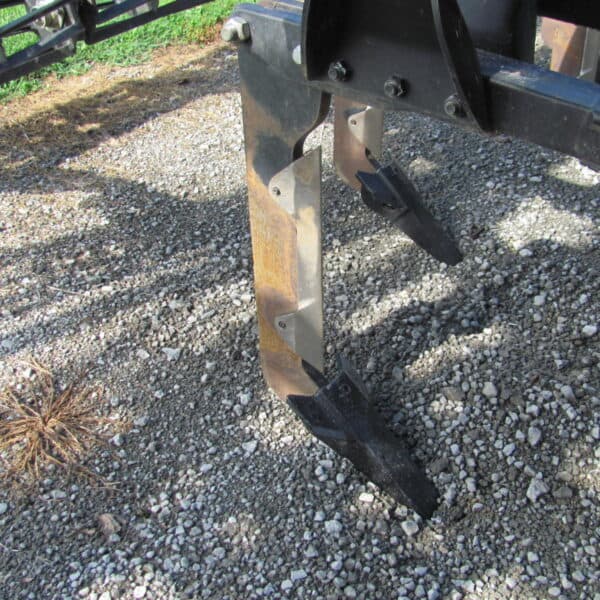 John Deere 2100 Tillage For Sale with 9 Shanks | Tractor Zoom