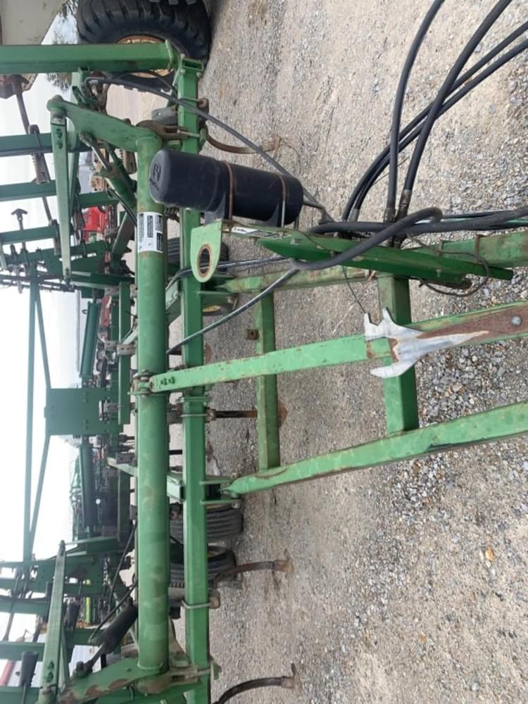 John Deere 2210 Tillage Field Cultivators for Sale | Tractor Zoom